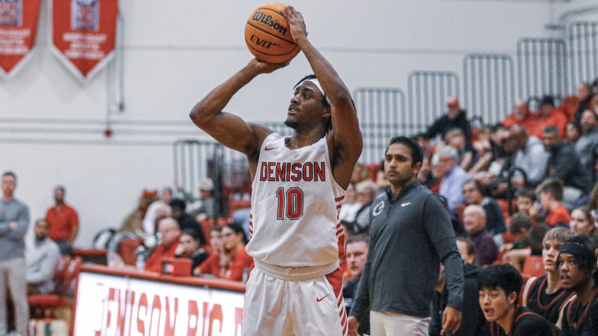 Cameron Smith named to NCAC Men’s Basketball All-Tournament Team ...