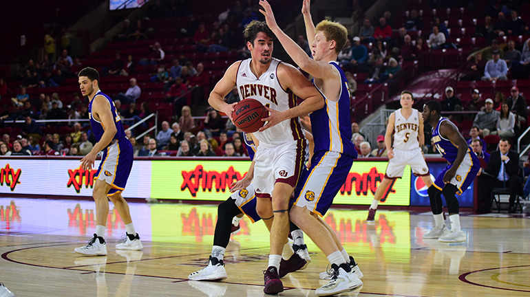 Dominant First Half Key in Denver Win - University of Denver Athletics