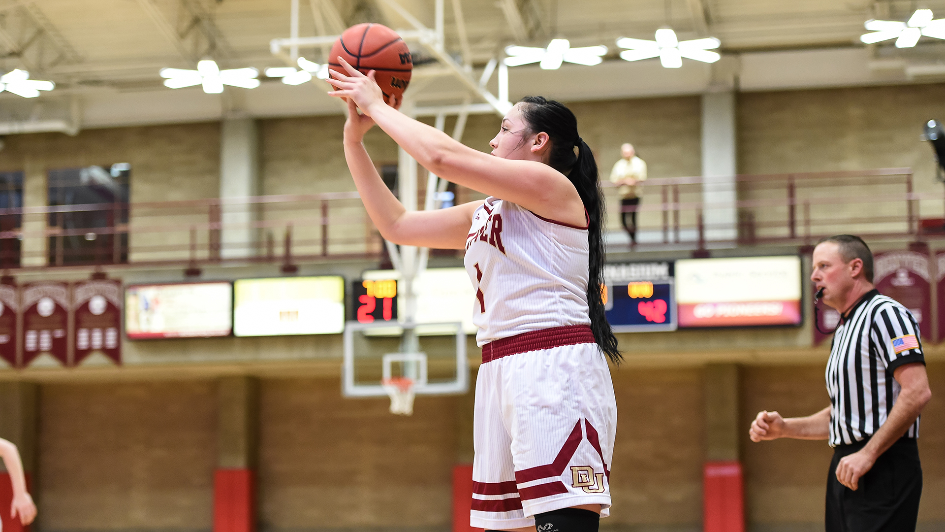 Grace White - Women's Basketball - University of Denver Athletics