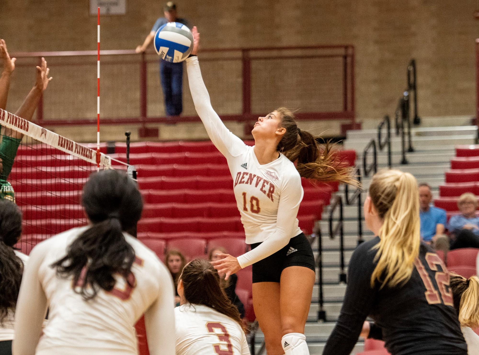 Kalea Fobert - Women's Volleyball - University of Denver Athletics