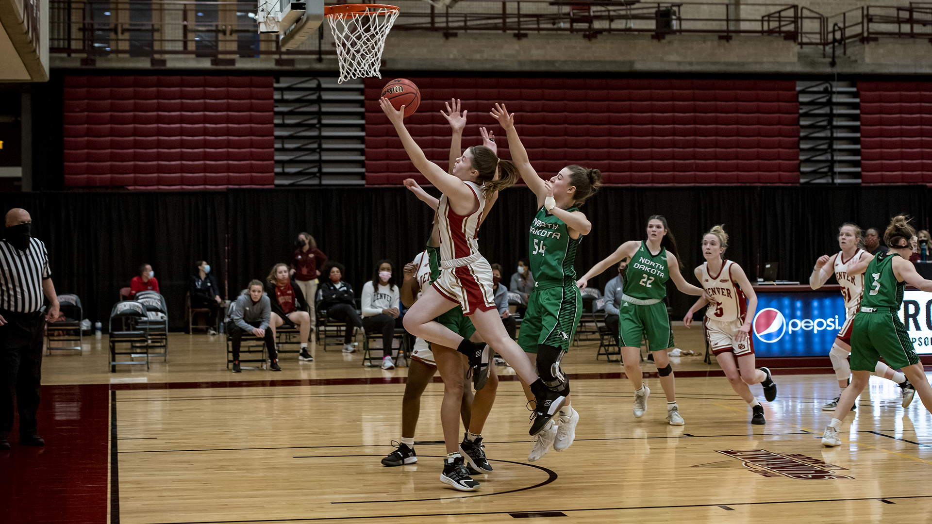 Charlotte Levison - Women's Basketball - University of Denver Athletics