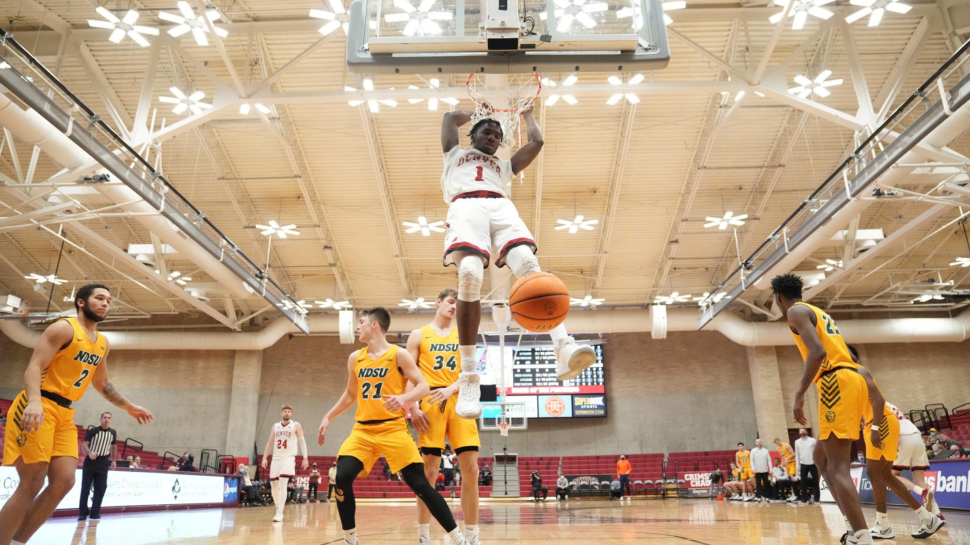 Tevin Smith - Men's Basketball - University of Denver Athletics