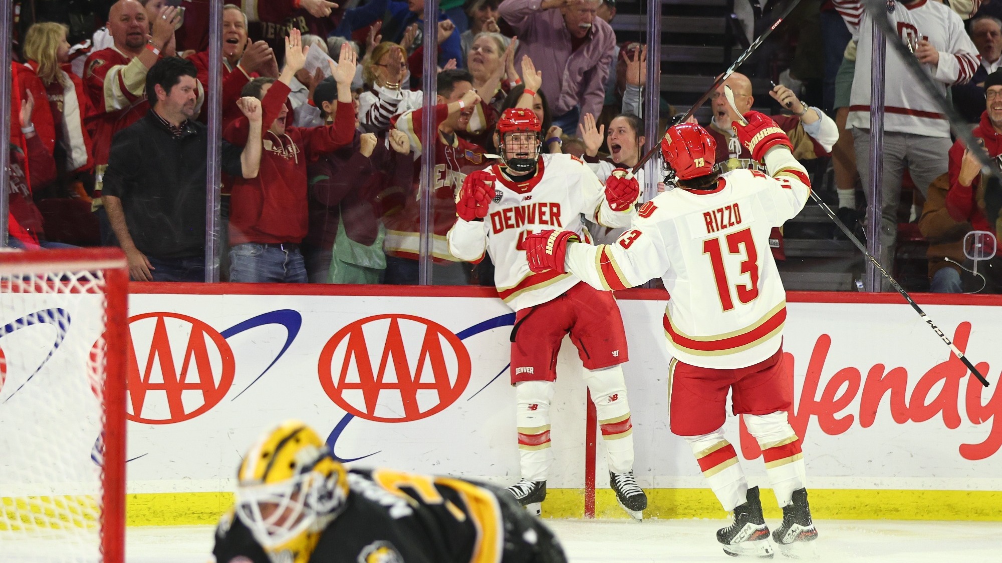 No. 2 Pioneers Defeat CC Tigers 6-1 - University of Denver Athletics