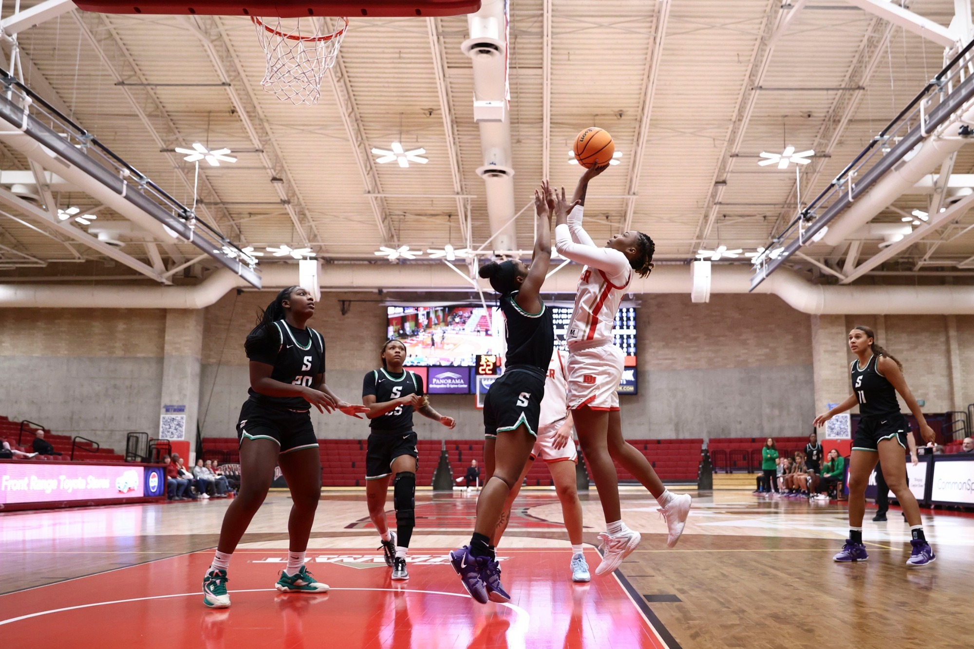 Alaisha Brown - Women's Basketball - University of Denver Athletics