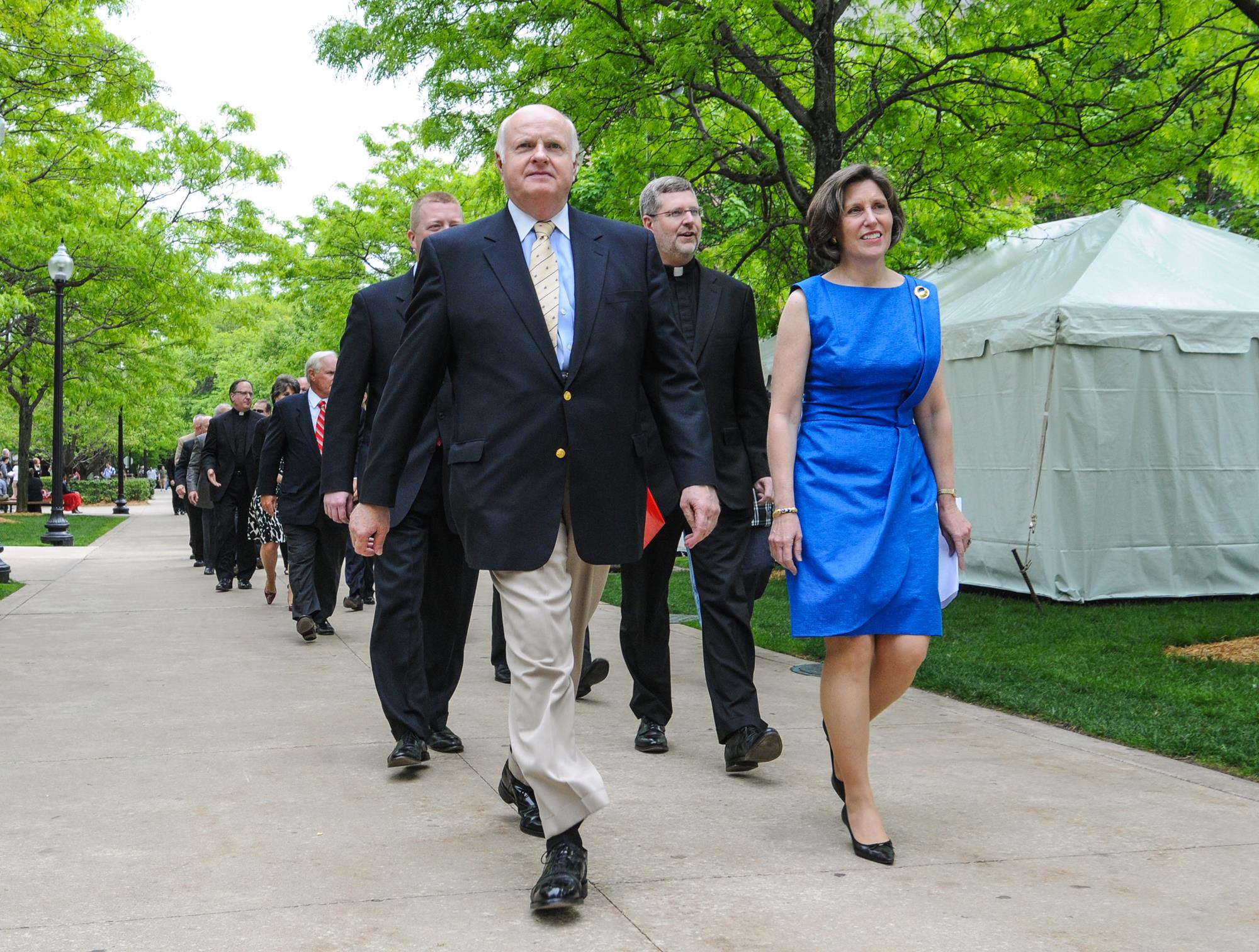 DePaul Family Legacy, First-Generation Alum Perpetuate Hay Challenge ...
