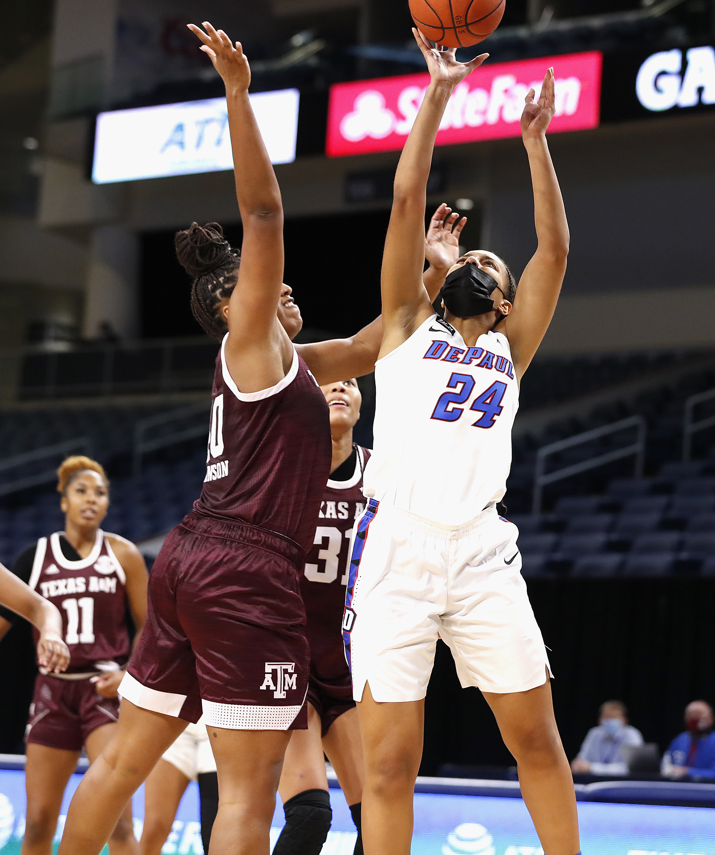 Kayla Caudle - WOMEN'S BASKETBALL - DePaul University Athletics