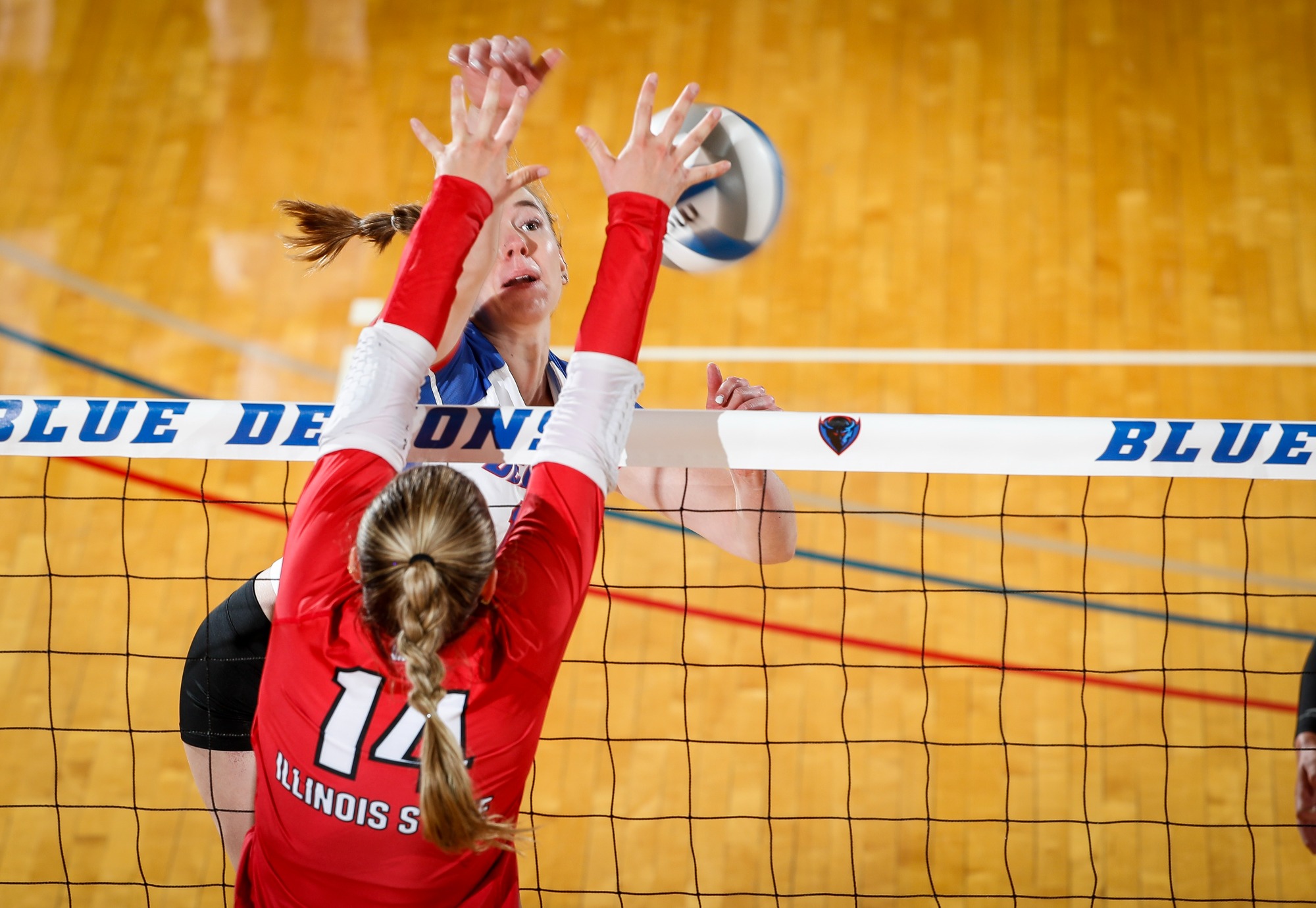 Bailey Nelson - WOMEN'S VOLLEYBALL - DePaul University Athletics