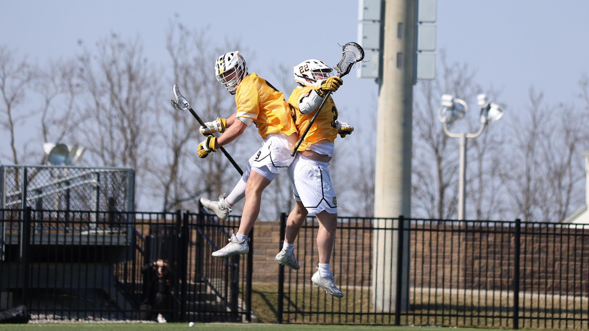 Tigers Top Hornets to Move to 1-1 - DePauw University