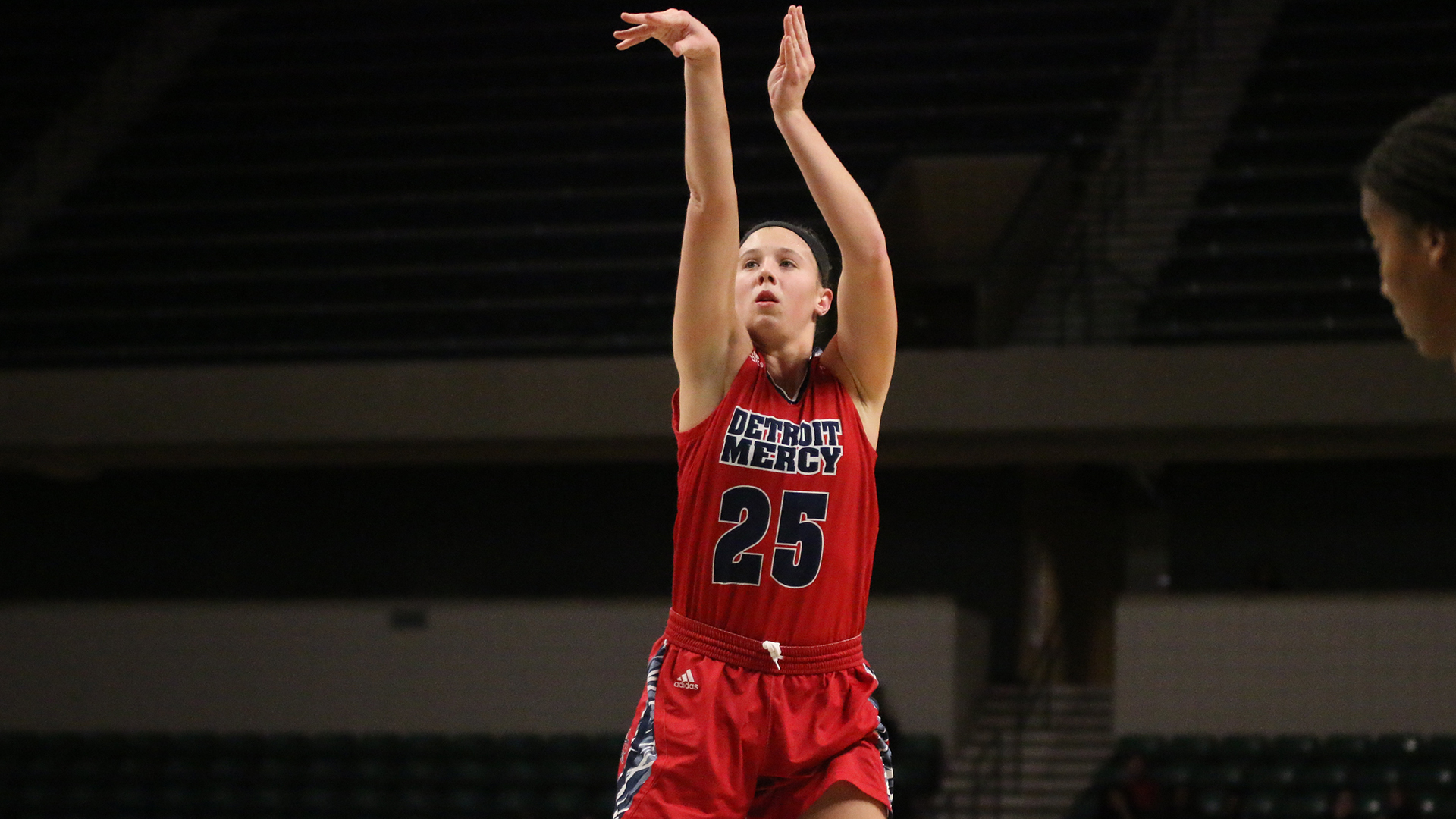 Lexey Tobel - Women's Basketball - University of Detroit Mercy Athletics