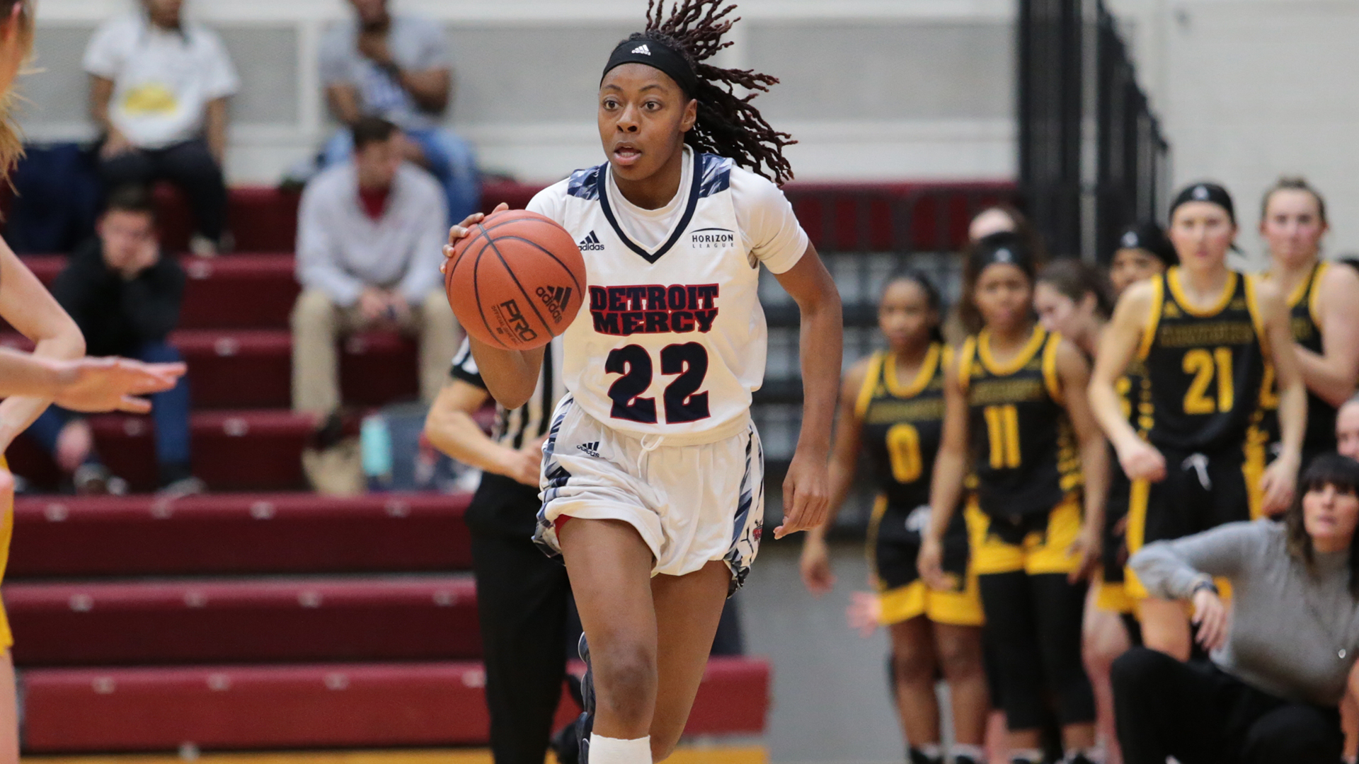 Zoey Oatis - Women's Basketball - University of Detroit Mercy Athletics