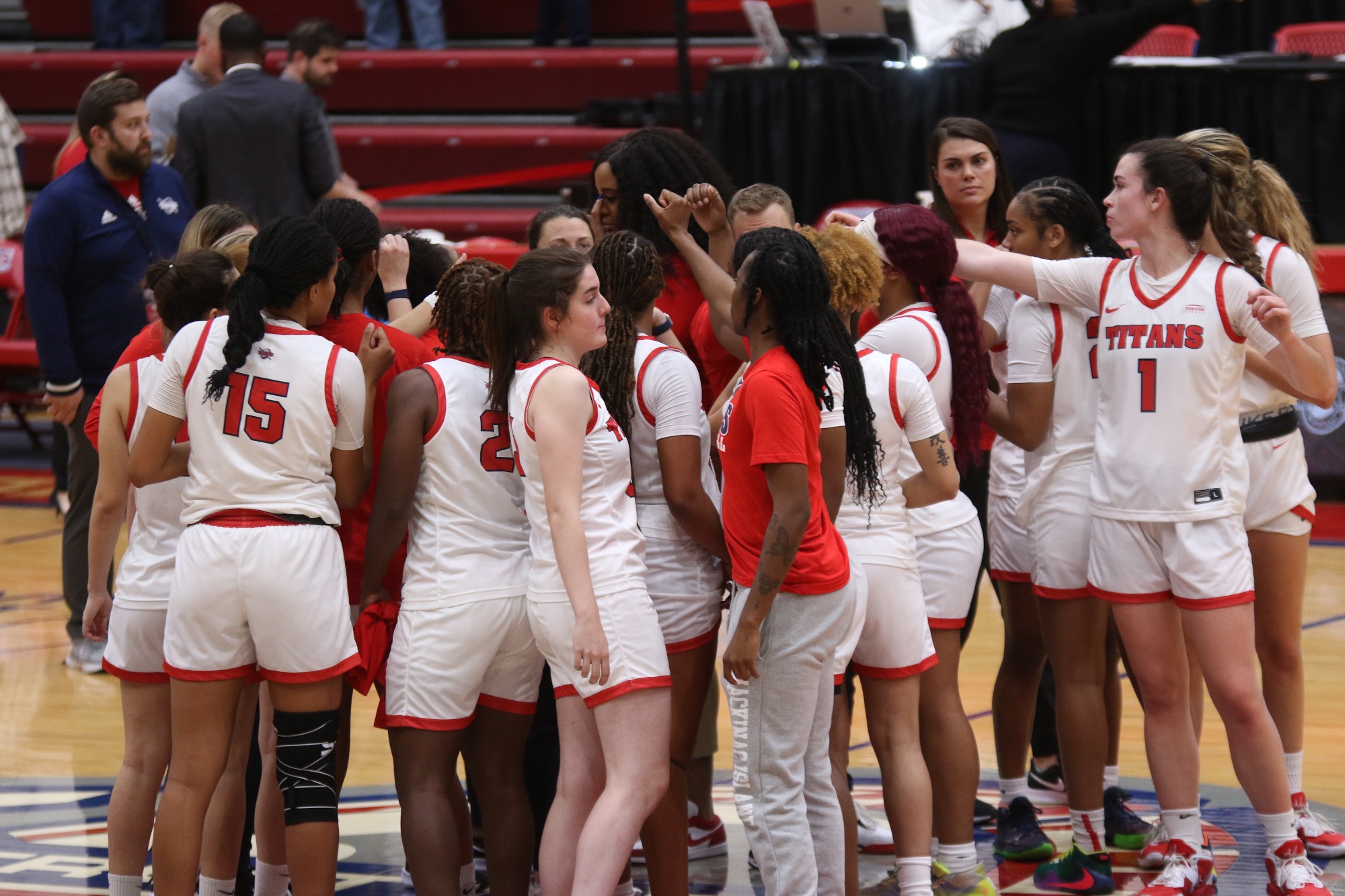 Game 1: Detroit Mercy Kicks Off 2022-23 Campaign at North Dakota ...