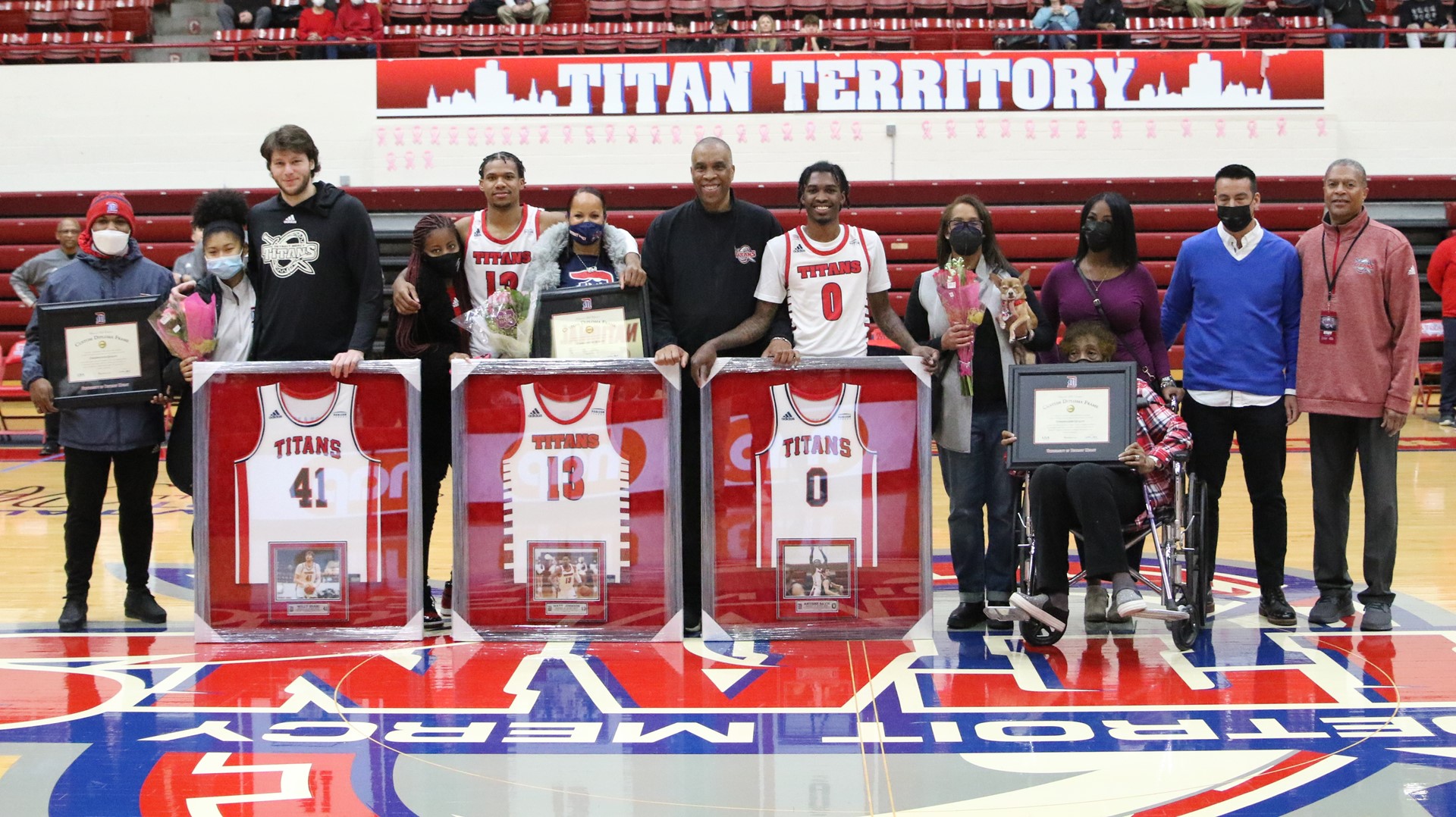 Titans Late Rally Falls Short In Regular-Season Finale, Will Host ...