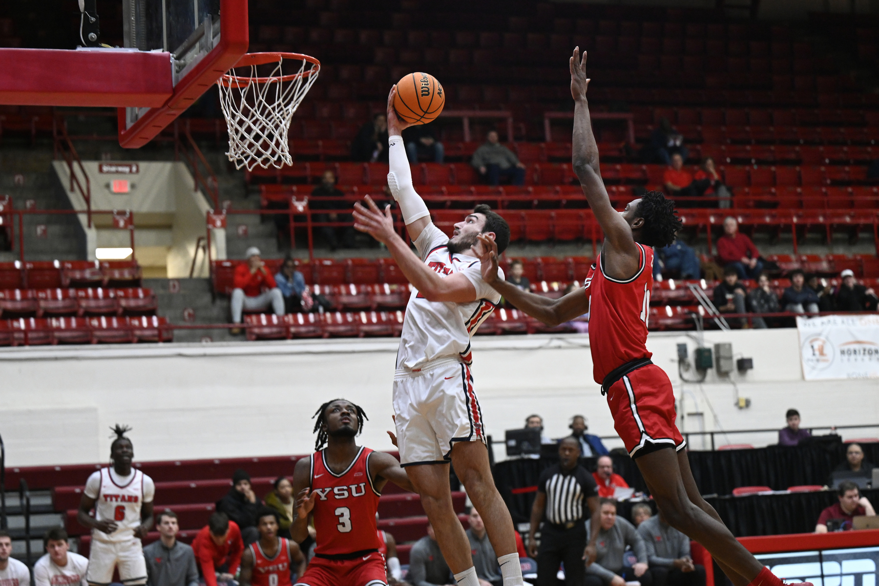Titans Fall In Saturday Contest - University of Detroit Mercy Athletics