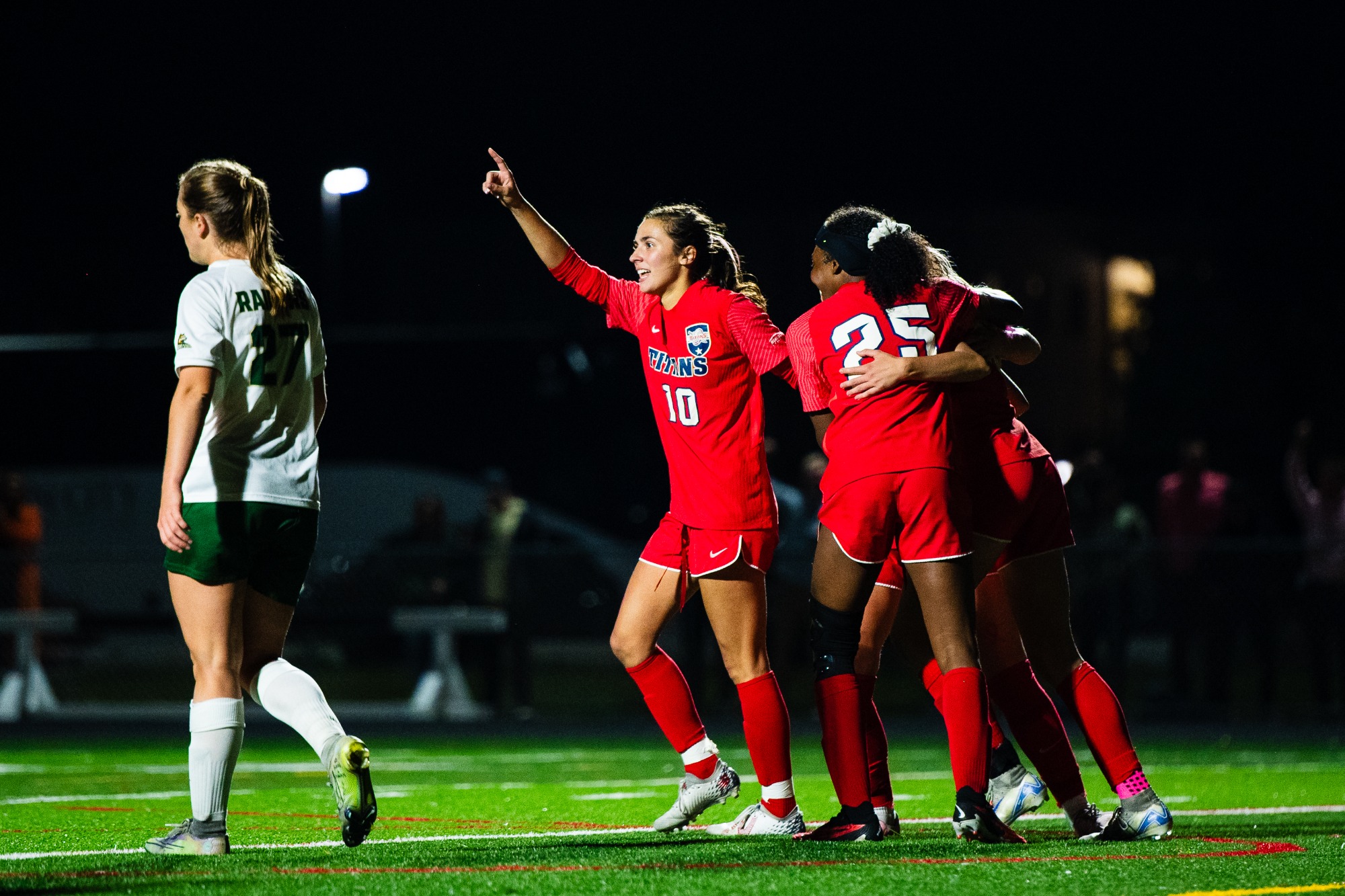 Detroit Mercy Hosts Purdue Fort Wayne for #HLWSOC Battle in ...