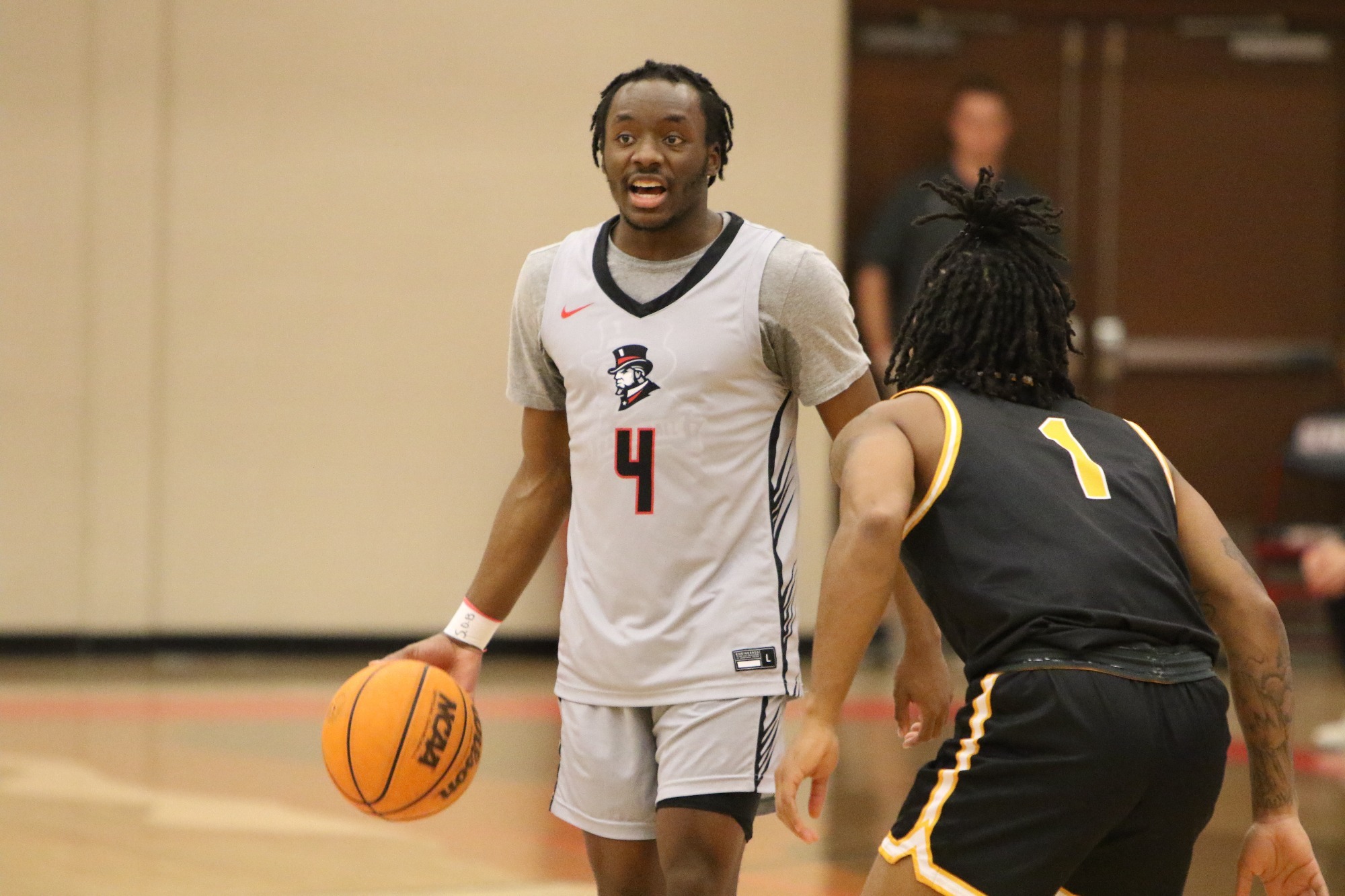 Rolle Reaches 500 Career Assists in Loss to Charleston - Davis and ...