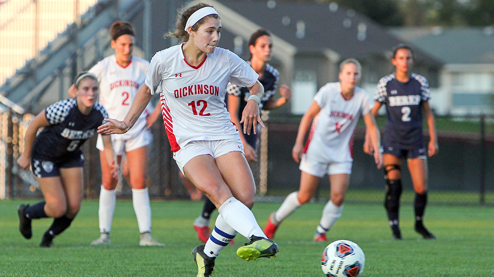 Red Devils Strike Early for 2-0 Start - Dickinson College