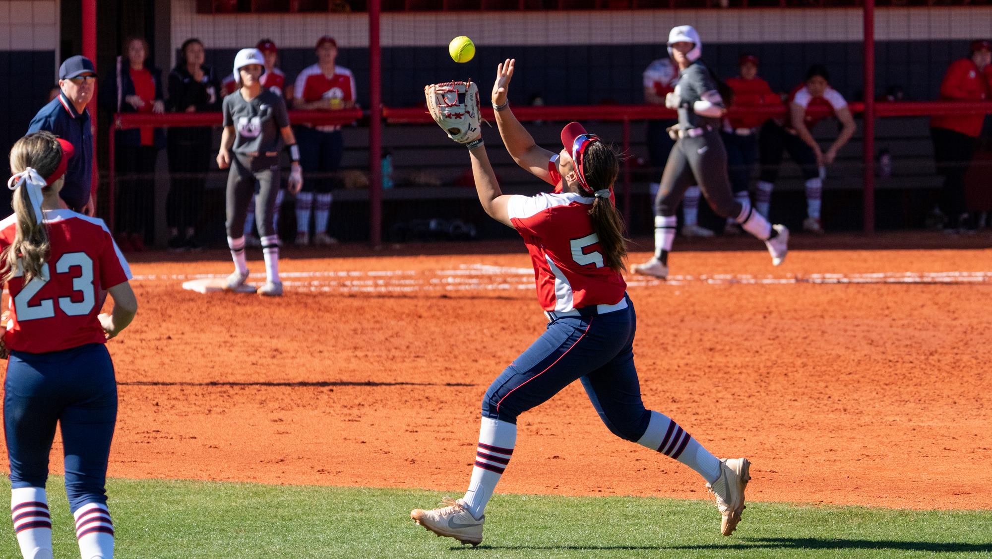 Lauren Almeida - Softball - Utah Tech University Athletics