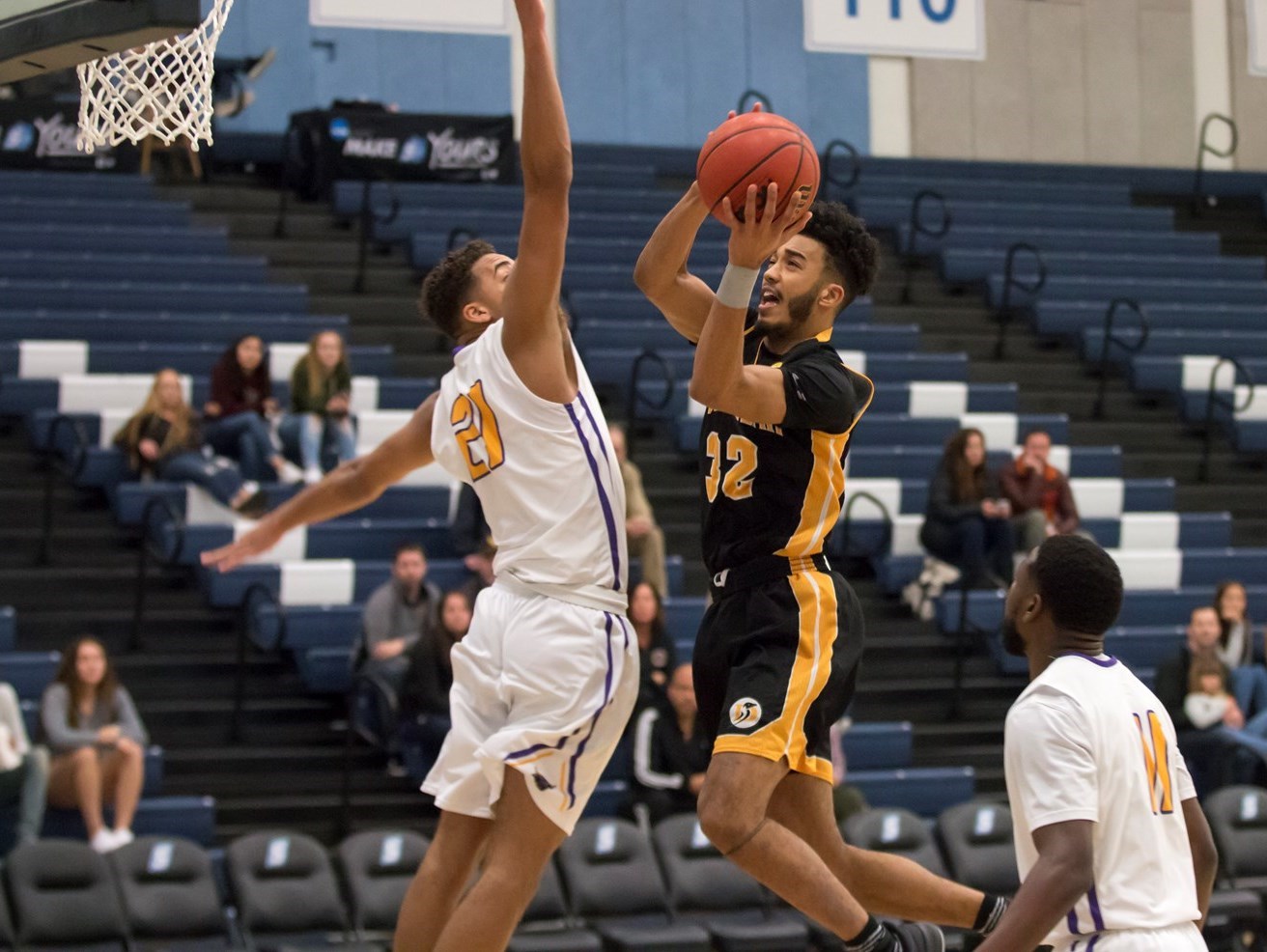 Jeremiah Gray - 2017-18 - Men's Basketball - Dominican University of ...