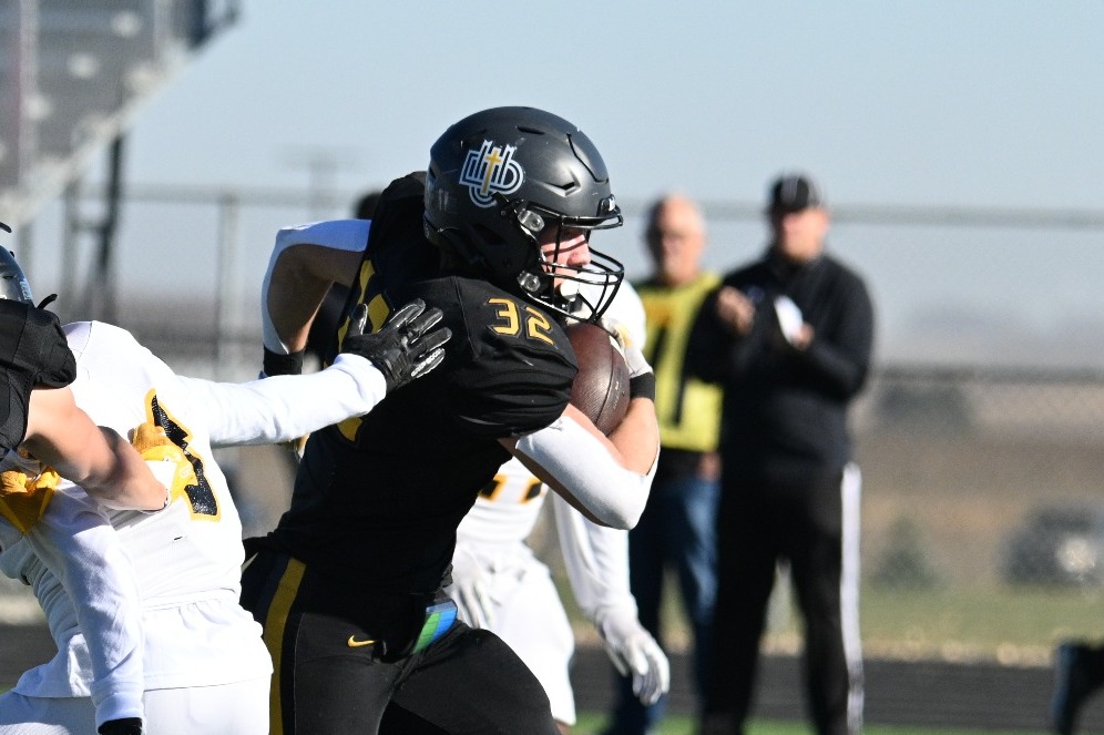 Defenders Roll Past Ottawa; Earn First Postseason Win - Dordt University