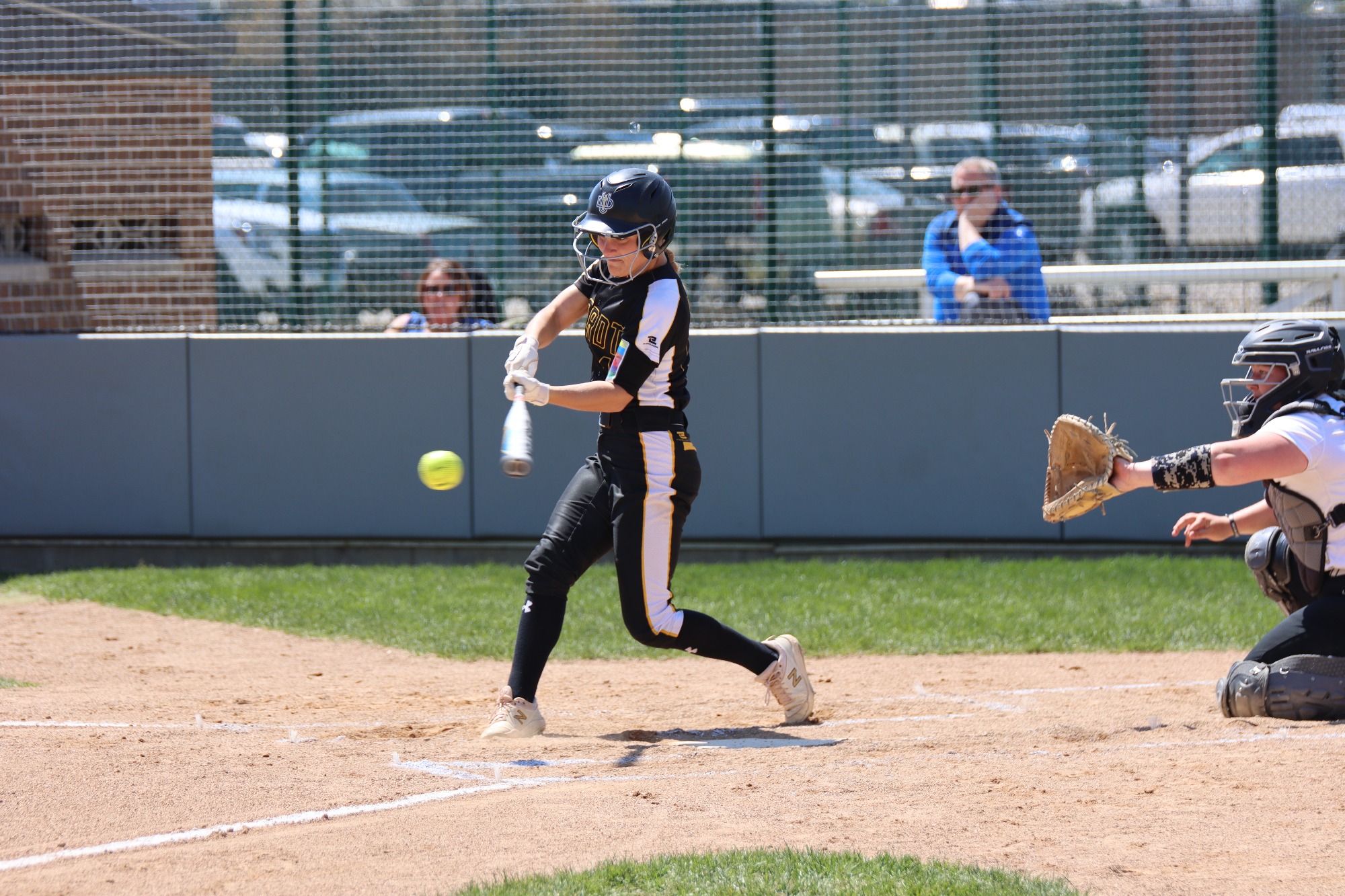 Softball Stopped 2-1 In GPAC Opening Round - Dordt University