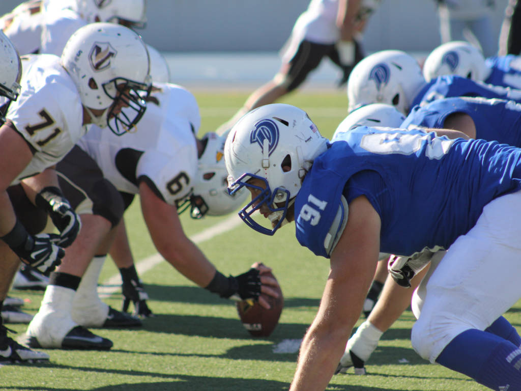 Football Aims For 15th Straight PFL Home Win - Drake University Athletics