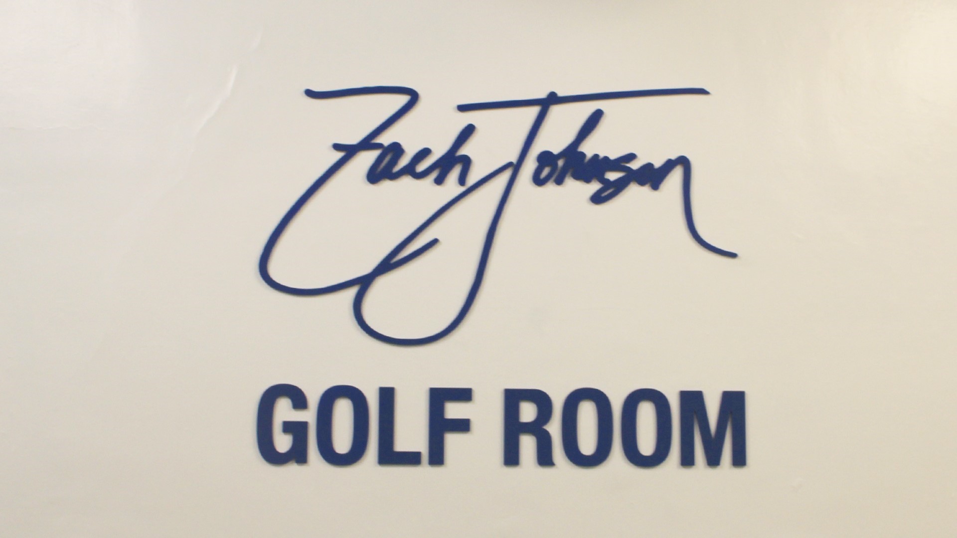 Golf Programs Unveil Zach Johnson Golf Room - Drake University Athletics