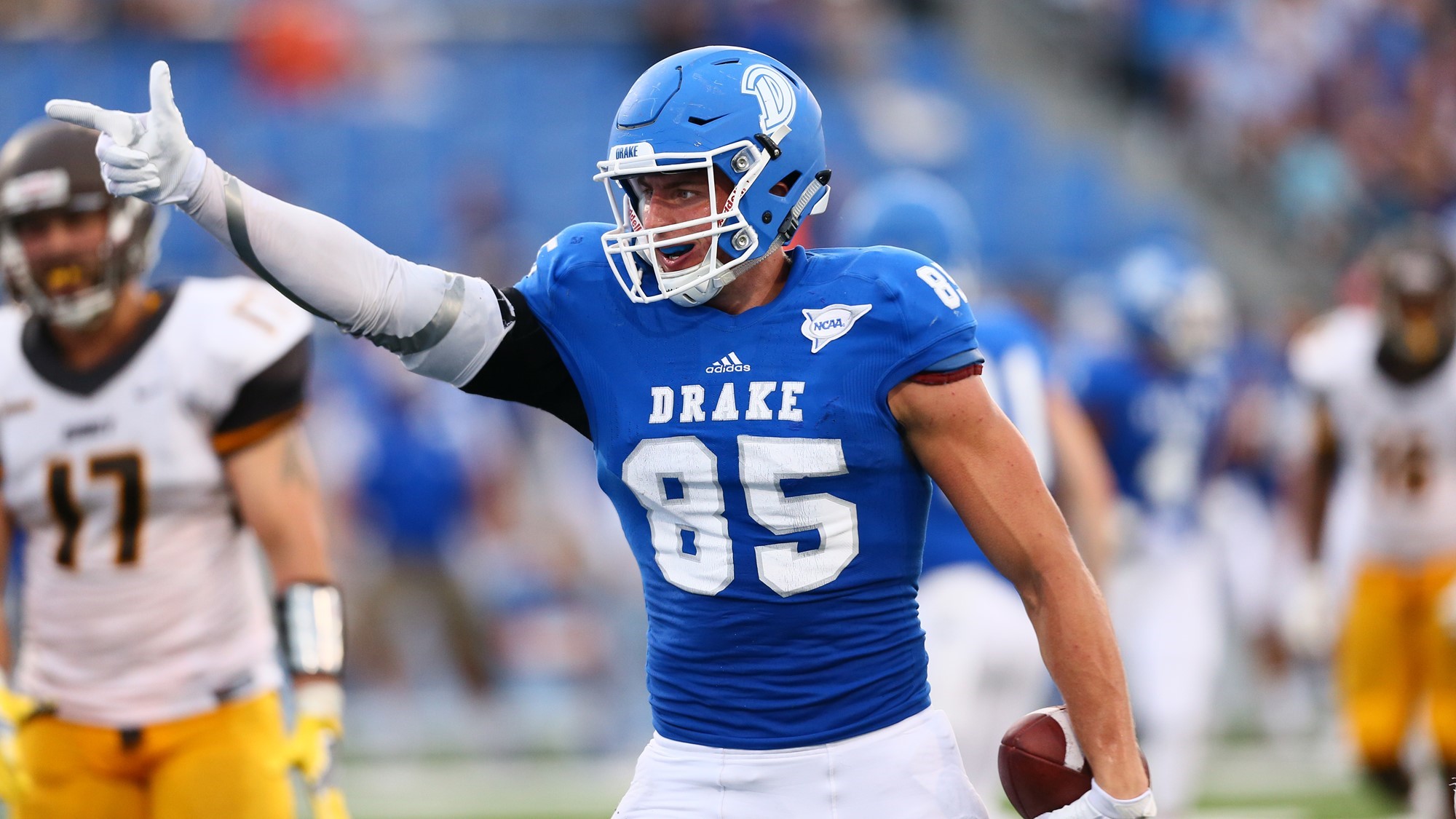 Eric Saubert - 2016 - Football - Drake University Athletics