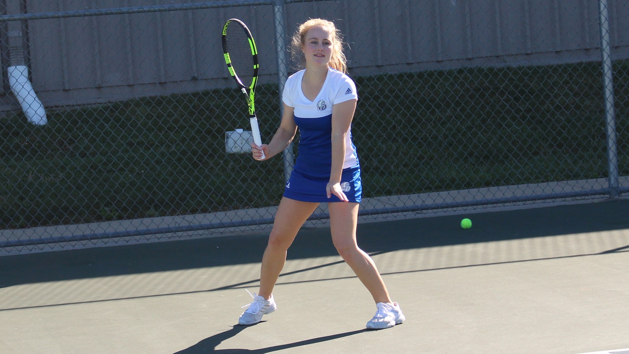 Alex Kozlowski - 2017-18 - Women's Tennis - Drake University Athletics