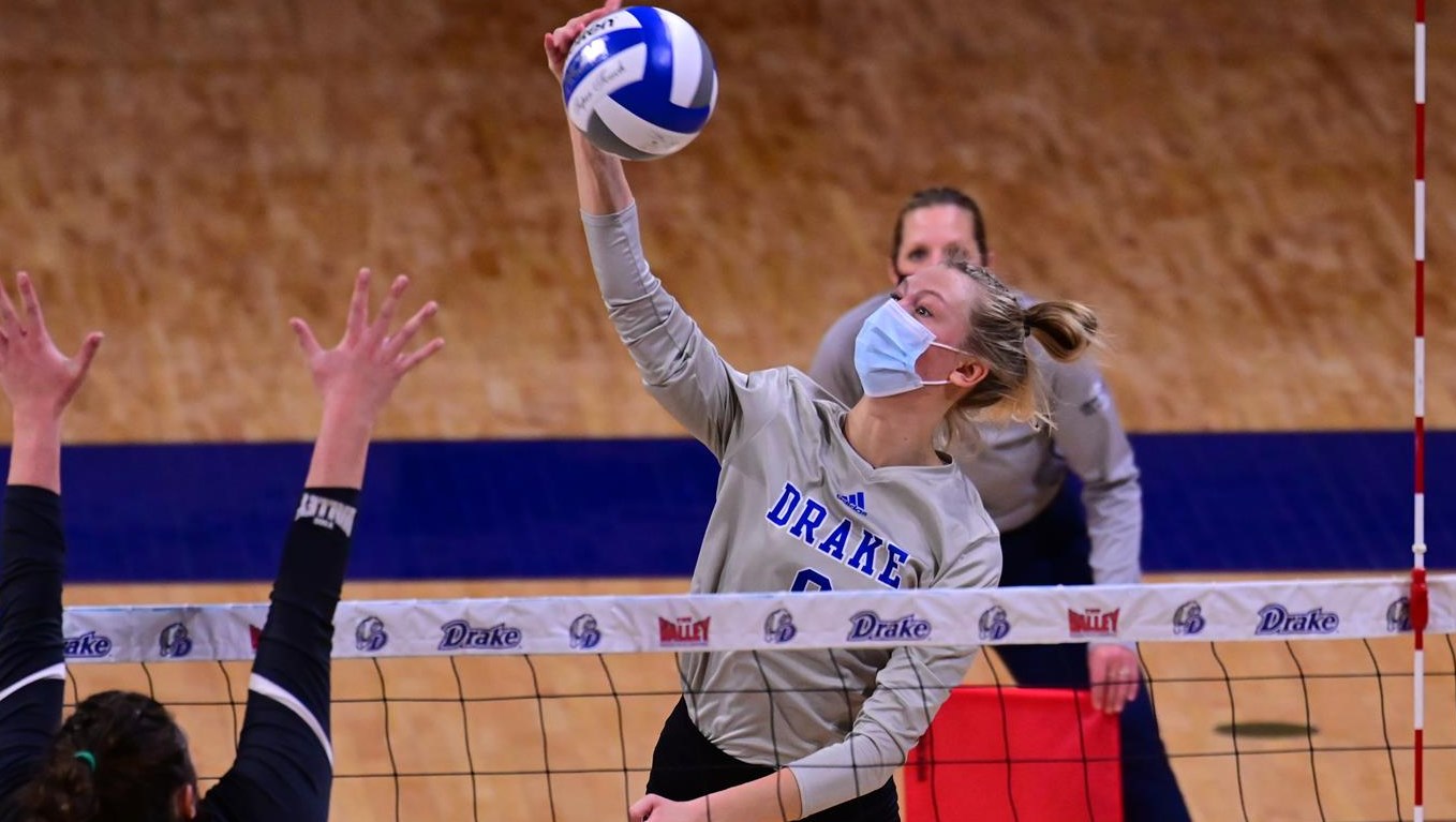 Haley Bush Gets 30 Kills In A Five-Set Loss To Valparaiso - Drake ...