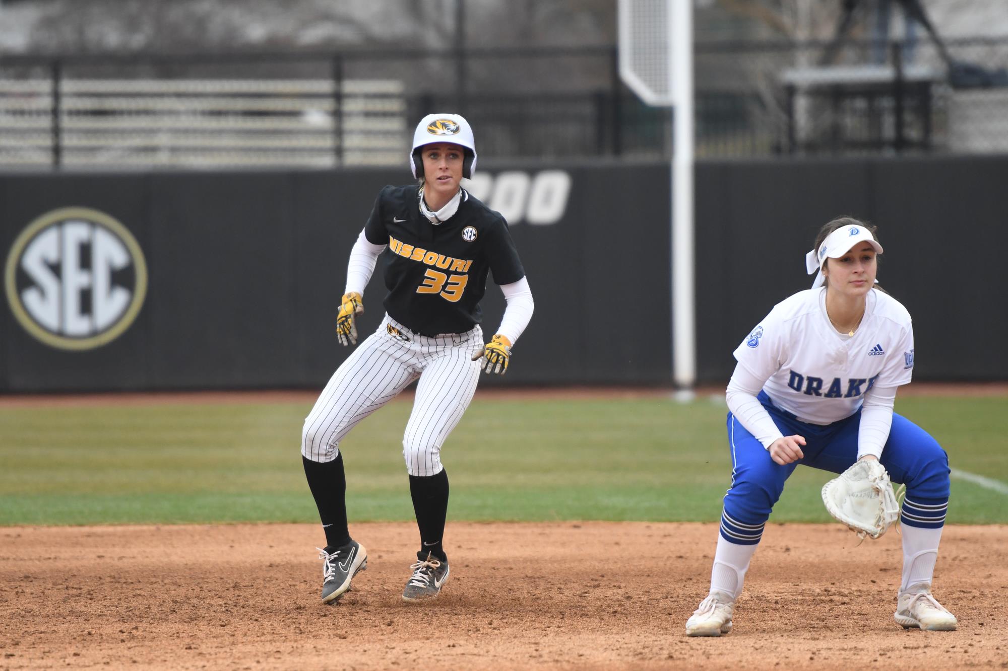Softball Drops Pair to Power 5 Foes - Drake University Athletics