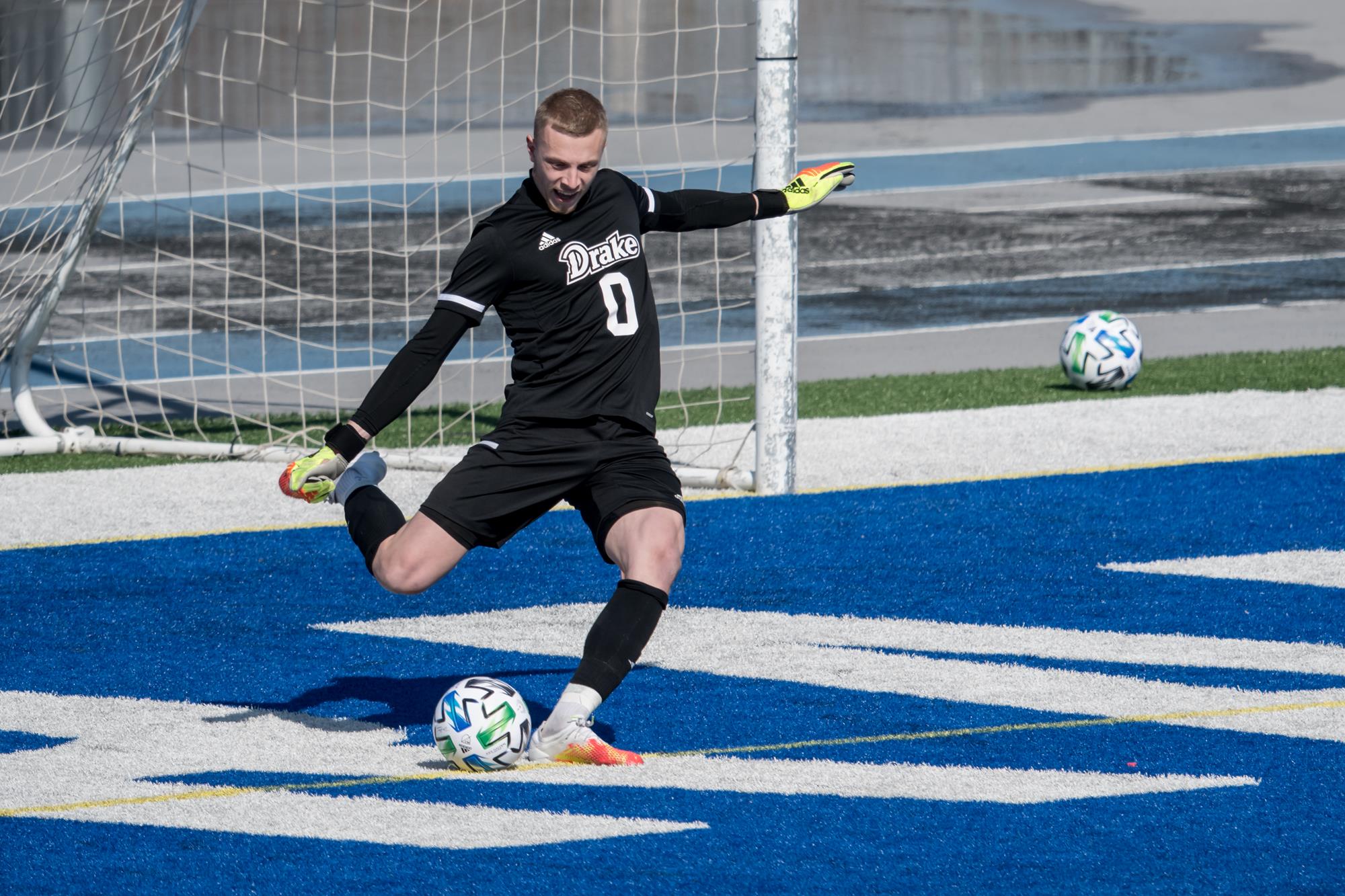 Men’s Soccer Defeats Loyola, 2-1 - Drake University Athletics