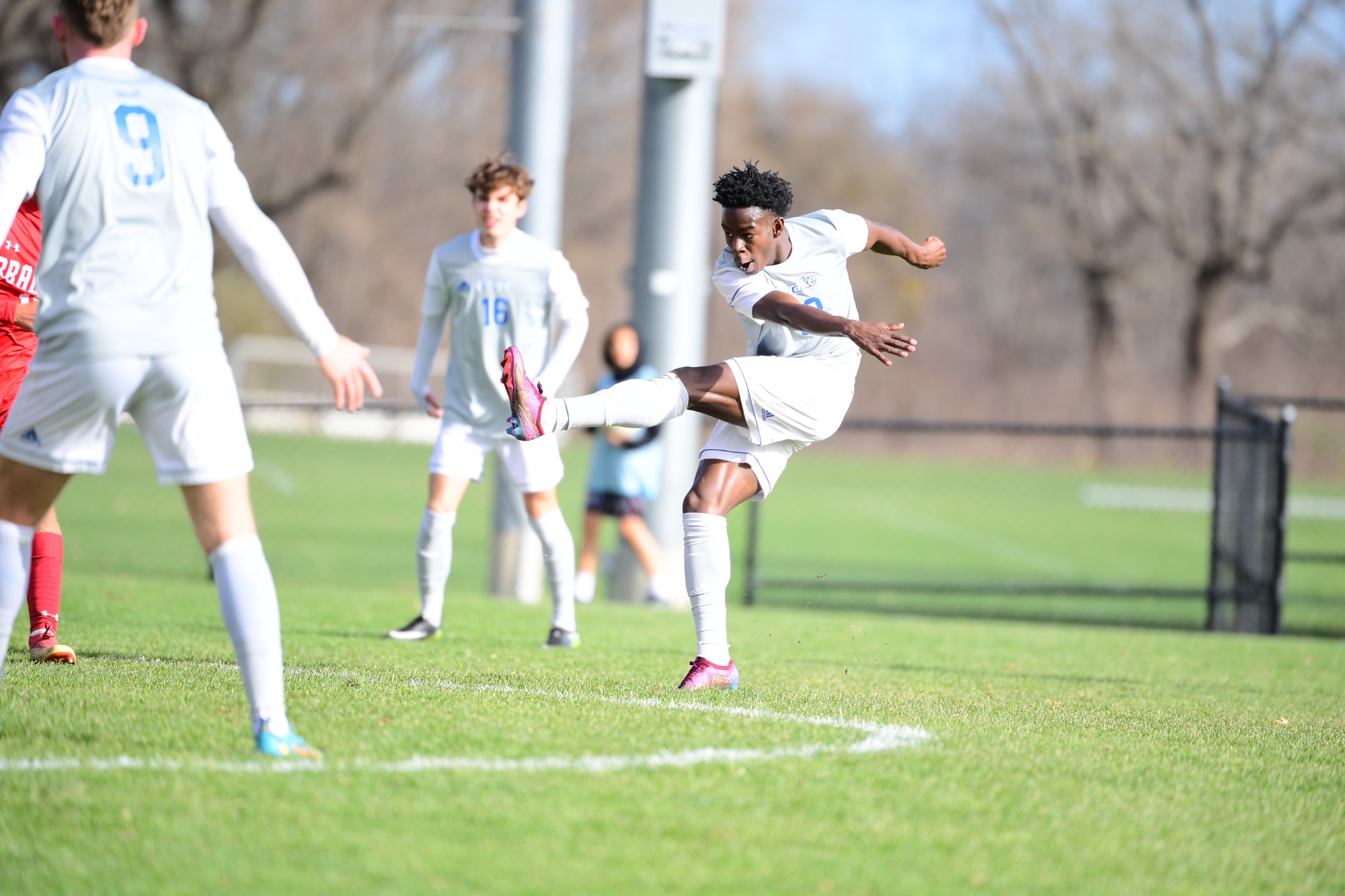 Leroy Enzugusi - 2022 - Men's Soccer - Drake University Athletics