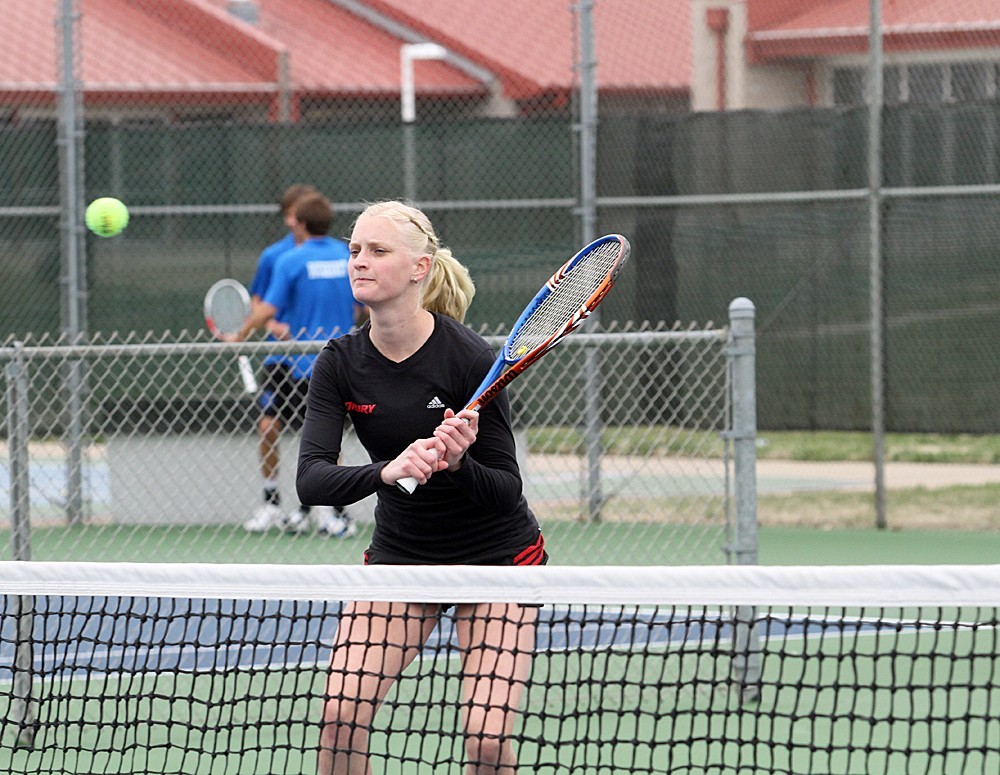 Lara Muller - 2016-17 - Women's Tennis - Drury University Athletics