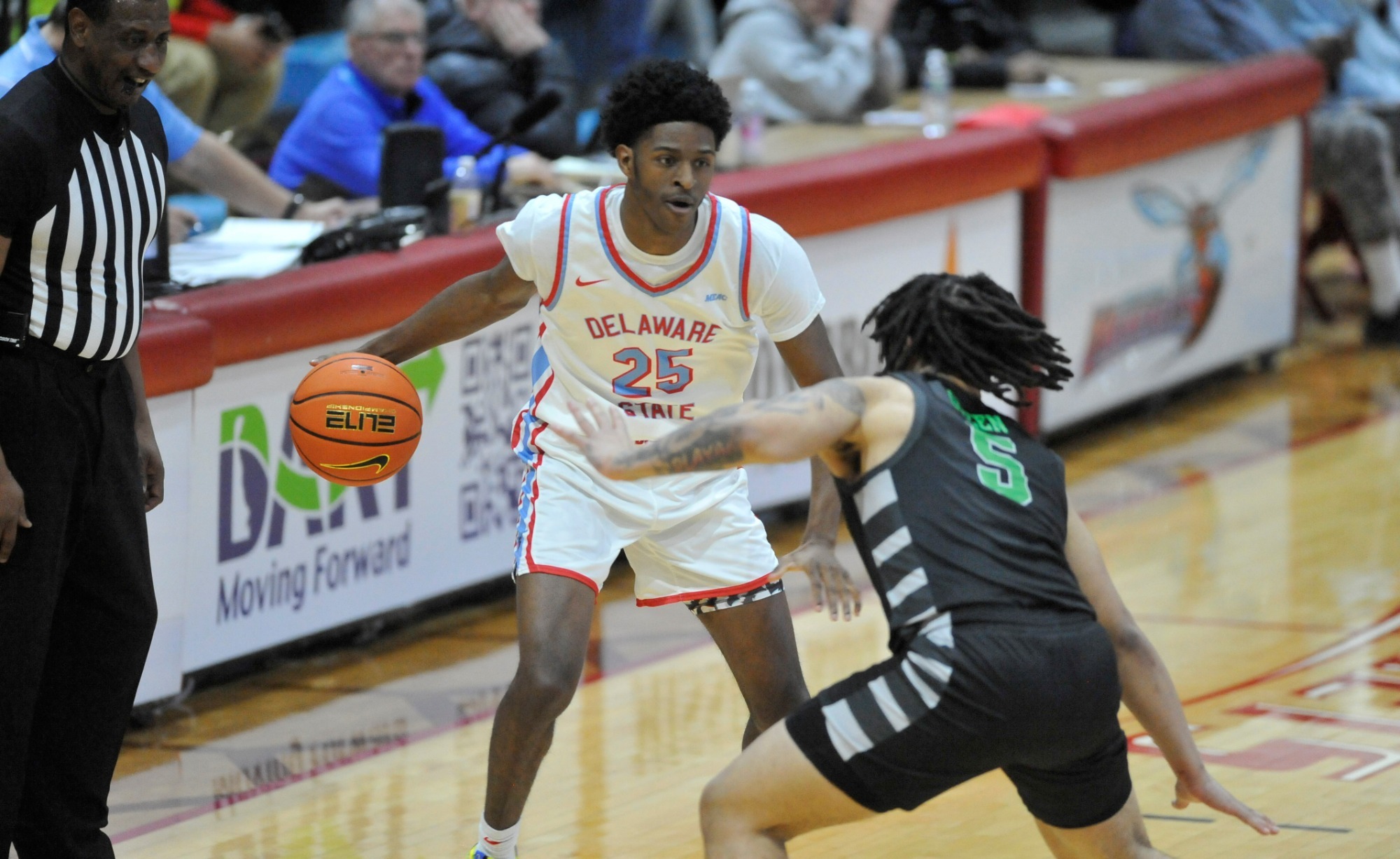 HORNETS RALLY PAST CHICAGO STATE 66-60 - Delaware State University