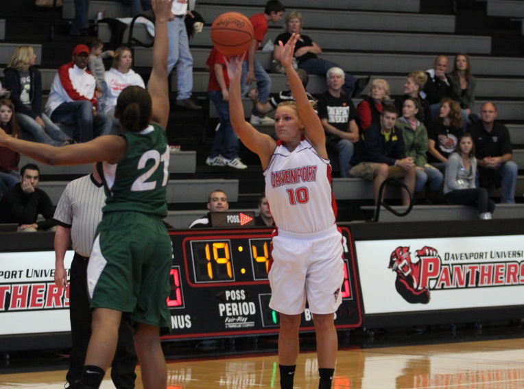 Karlee Despres - Women's Basketball - Davenport University Athletics