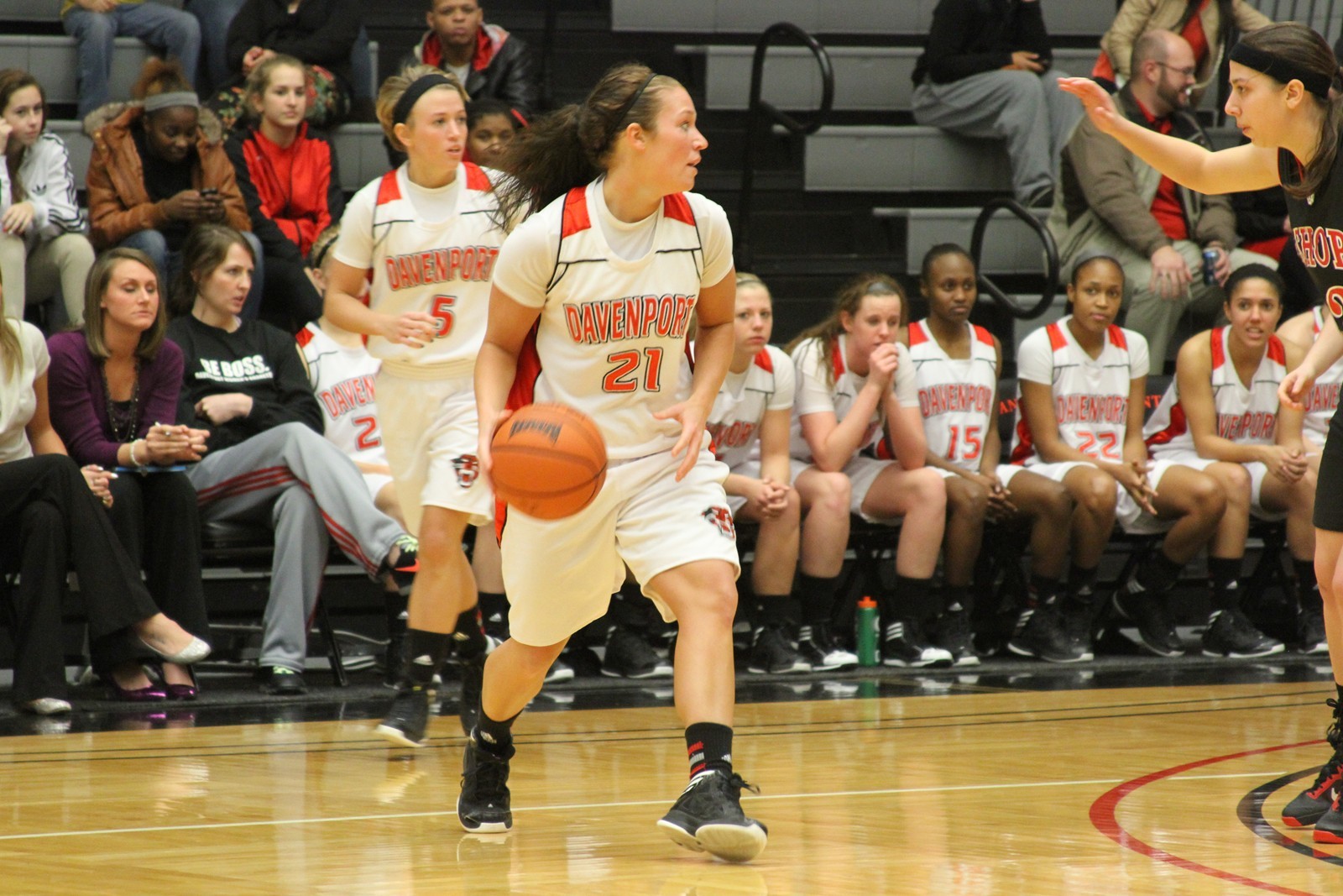 Kayla Gross - Women's Basketball - Davenport University Athletics