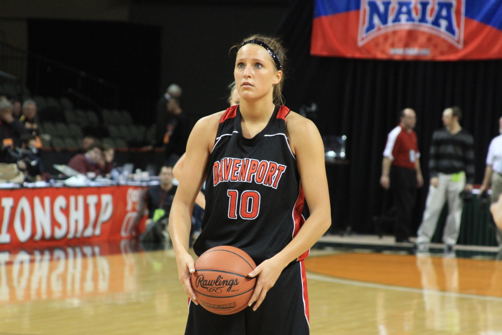 Karlee Despres - Women's Basketball - Davenport University Athletics