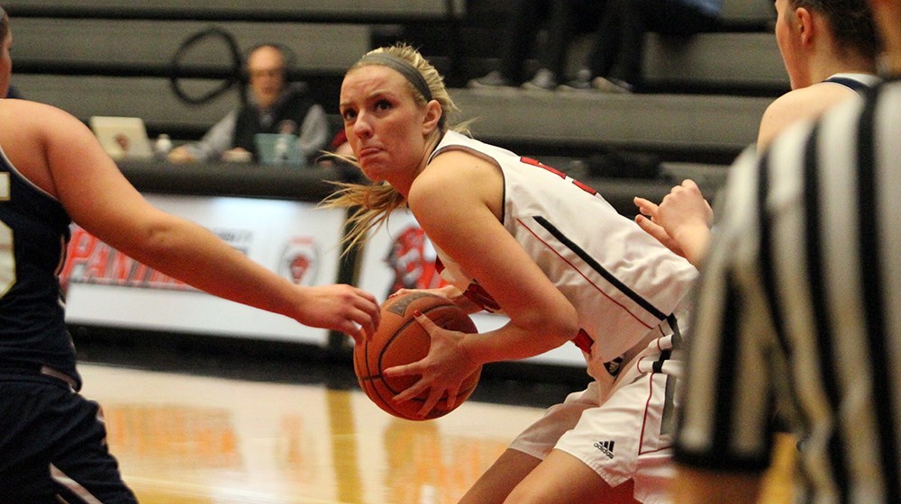 Riley Singleton - Women's Basketball - Davenport University Athletics