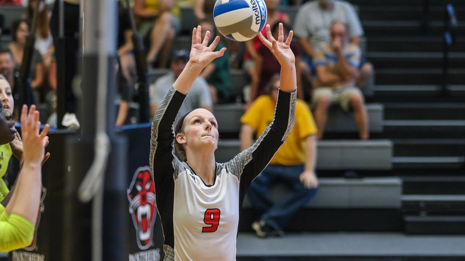 Sydney Tracer - Women's Volleyball - Davenport University Athletics