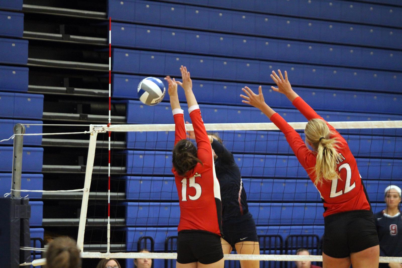 Riley Groves - Women's Volleyball - Davenport University Athletics