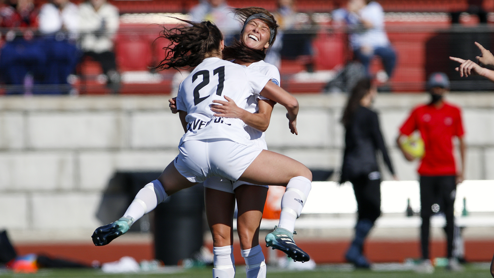 Alexis Cook - Women's Soccer - Davenport University Athletics