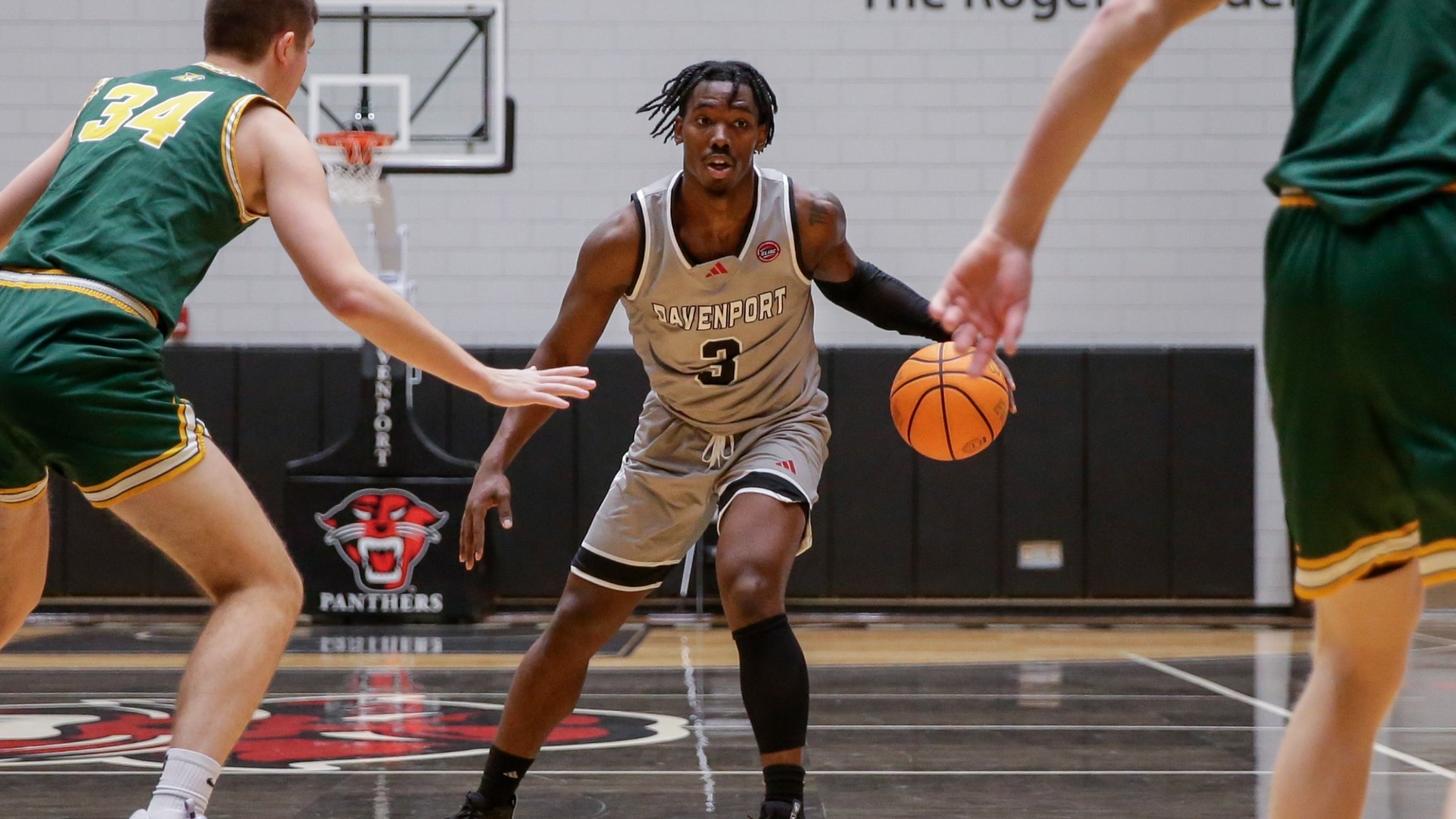 Myles Belyeu - Men's Basketball - Davenport University Athletics