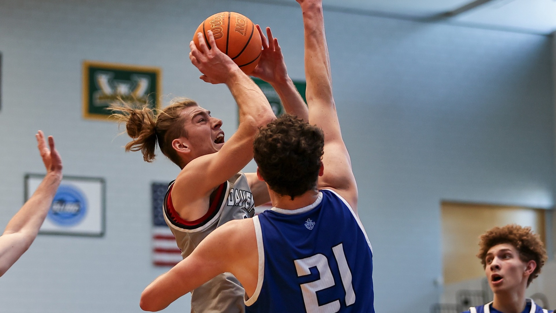 Jakub Dombek - Men's Basketball - Davenport University Athletics