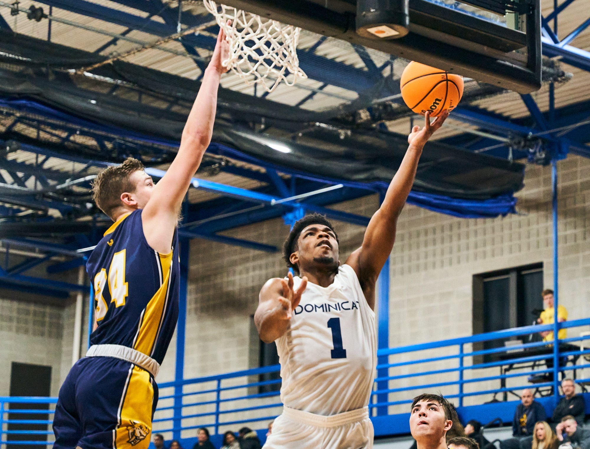Stars Lose Narrowly to End 2022 - Dominican University Athletics