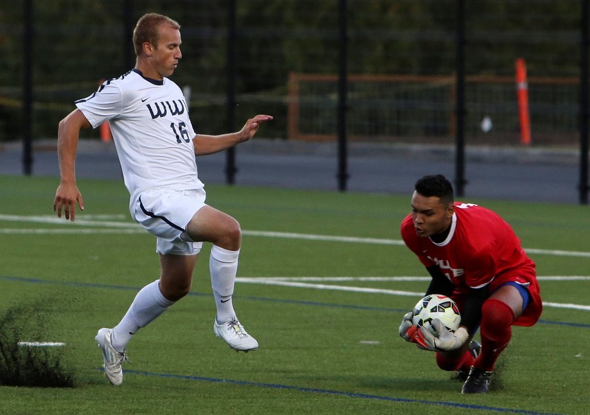 Adrian Topete - Men's Soccer - Cal State East Bay University Athletics