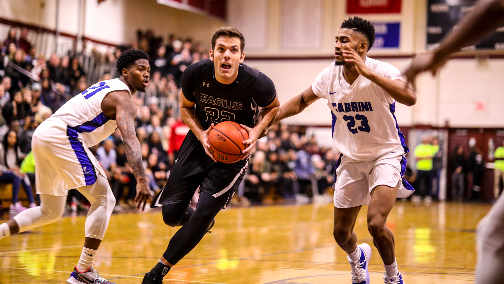 Men's Basketball Rebounds to Claim Battle of Eagle Road - Eastern ...