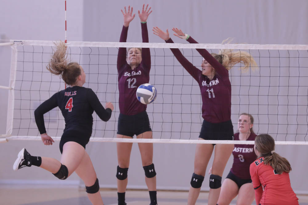 Volleyball takes Two at Home - Eastern University Athletics