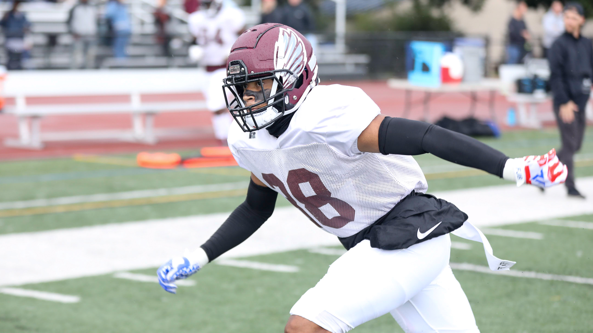 Nevaeh Robinson - 2022 - Football - Eastern University Athletics