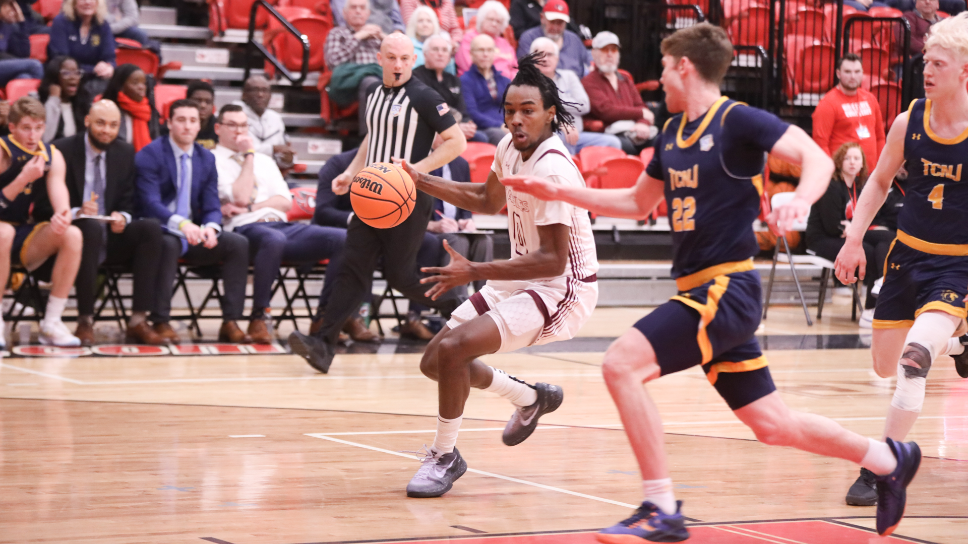 EAGLES ADVANCE! Men's Basketball Holds off TCNJ for NCAA Win - Eastern ...