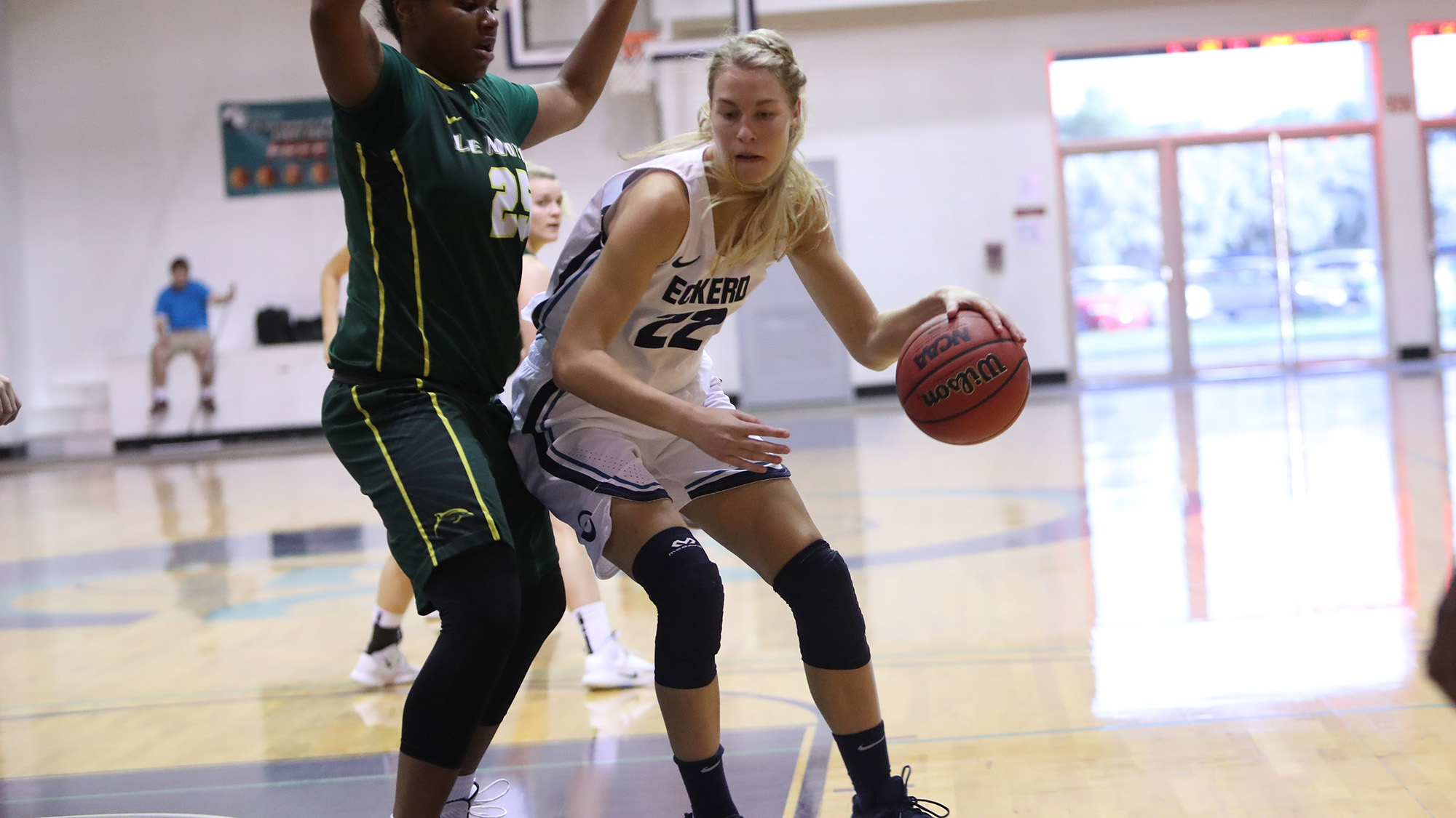 Zoe Richards - Women's Basketball - Eckerd College Athletics